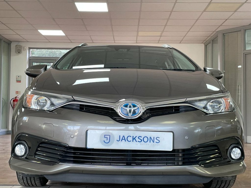 Used 2017 Toyota Auris 1.8 VVT-h Excel CVT Euro 6 (s/s) 5dr (Safety ...
